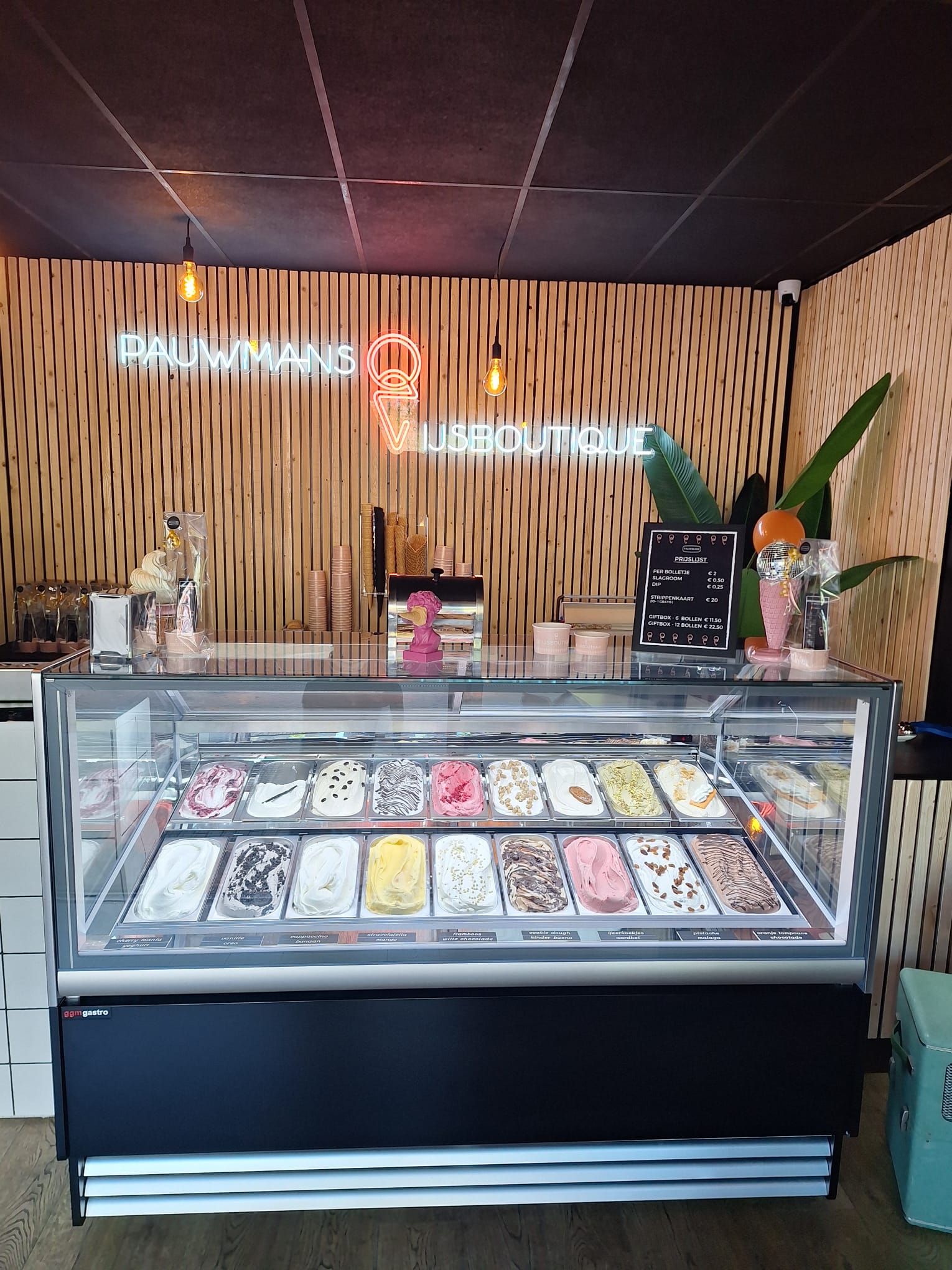 Pauwmans - Lunchroom - Koffie Gebak Lunch Borrel